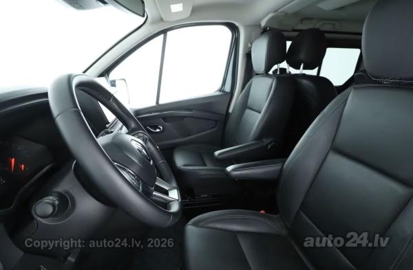 Melns Renault Trafic 2023 Tallina, ar dzinēja tilpumu 2.00 L un nobraukumu 37 tūkst. km par 39900 €, foto 7 vietnē AUTOMOTO.COM.LV