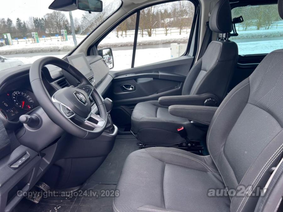 Melns Renault Trafic 2024 Tartu, ar dzinēja tilpumu 2.00 L un nobraukumu 10 tūkst. km par 37900 €, foto 8 vietnē AUTOMOTO.COM.LV