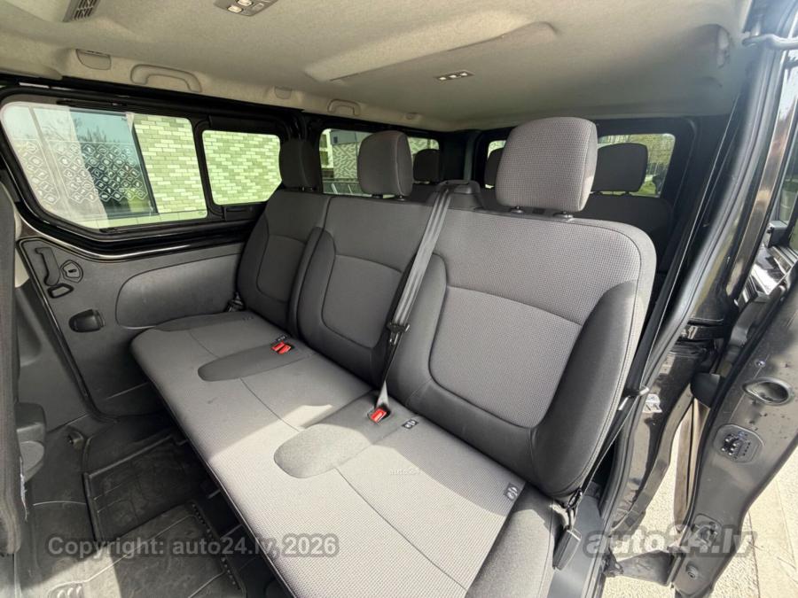 Black Renault Trafic 2024 in Tallinn, with an engine capacity of 2.00 L and mileage of 118 thousand km for 34900 €, photo 11 on AUTOMOTO.COM.LV