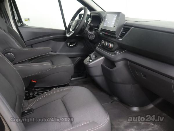 Black Renault Trafic 2025 in Tallinn, with an engine capacity of 2.00 L and mileage of 3 thousand km for 49000 €, photo 7 on AUTOMOTO.COM.LV
