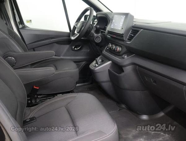 Melns Renault Trafic 2025 Tallina, ar dzinēja tilpumu 2.00 L un nobraukumu 9 tūkst. km par 49000 €, foto 7 vietnē AUTOMOTO.COM.LV