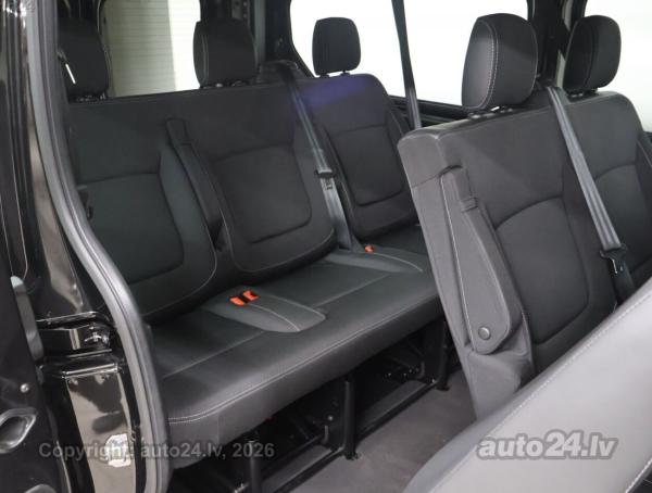 Melns Renault Trafic 2025 Tallina, ar dzinēja tilpumu 2.00 L un nobraukumu 9 tūkst. km par 49000 €, foto 9 vietnē AUTOMOTO.COM.LV