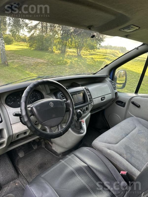 Zils Renault Trafic 2003 Madona, ar dzinēja tilpumu 1.90 L un nobraukumu 475 tūkst. km par 1950 €, foto 6 vietnē AUTOMOTO.COM.LV