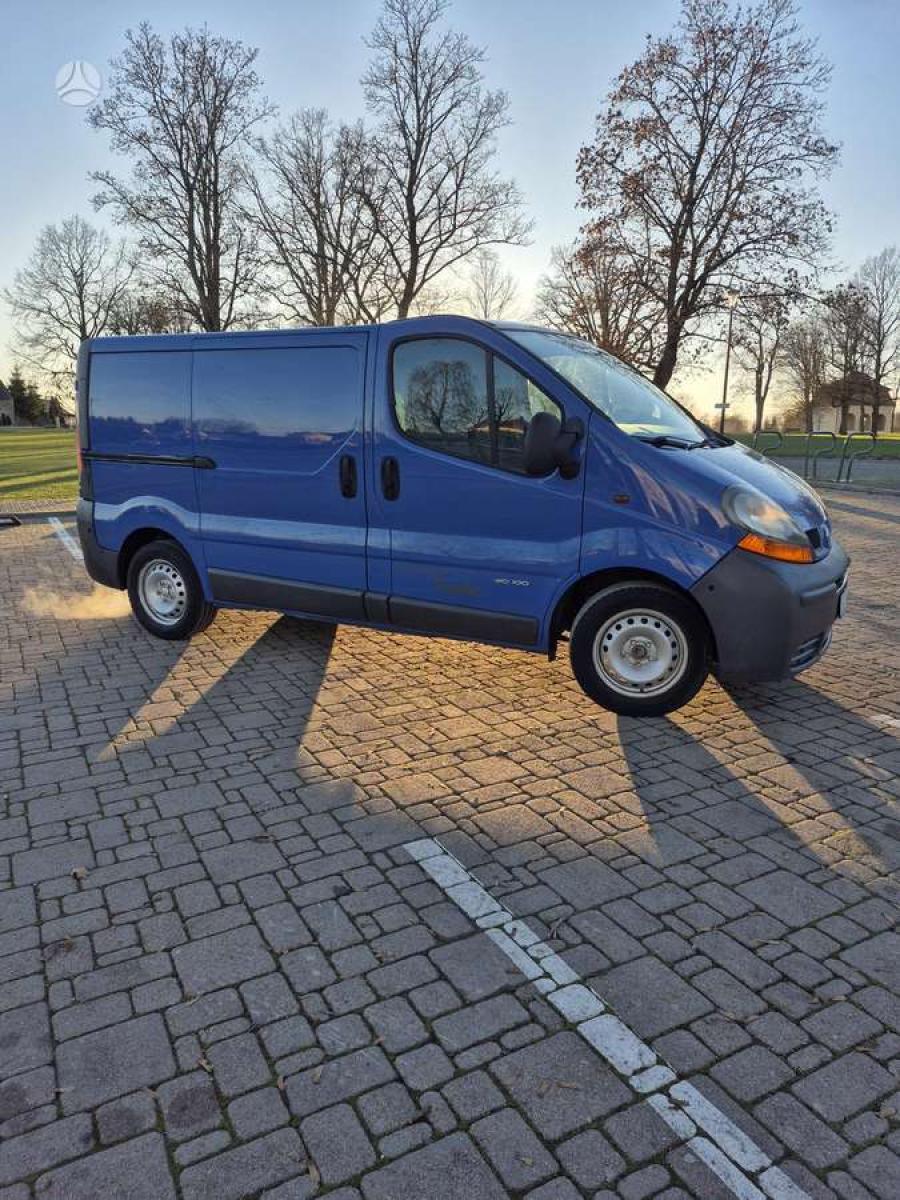 Zils Renault Trafic 2004 Šauļi, ar dzinēja tilpumu 1.90 L un nobraukumu 332 tūkst. km par 2380 €, foto 7 vietnē AUTOMOTO.COM.LV