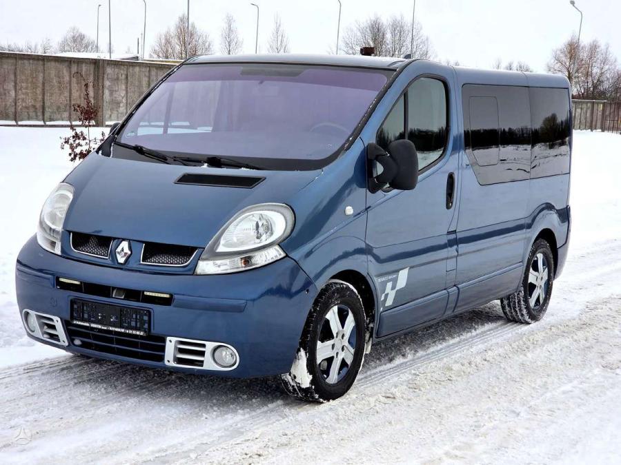 Zils Renault Trafic 2004 Kėdainiai, ar dzinēja tilpumu 2.50 L un nobraukumu 198 tūkst. km par 6300 €, foto 3 vietnē AUTOMOTO.COM.LV