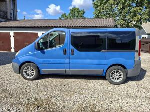 Blue Renault Trafic 2007 in Kaunas, with an engine capacity of 2.46 L and mileage of 433 thousand km for 5000 €, photo 6 on AUTOMOTO.COM.LV