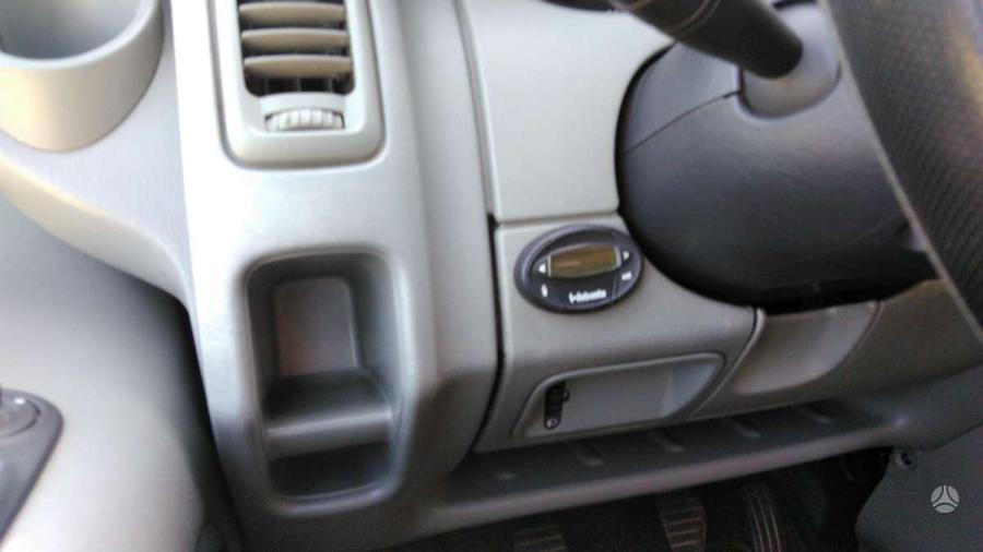 Blue Renault Trafic 2007 in Kaunas, with an engine capacity of 2.46 L and mileage of 433 thousand km for 5000 €, photo 14 on AUTOMOTO.COM.LV