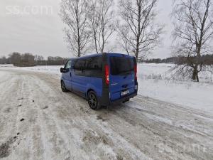 Blue Renault Trafic 2008 in Madona, with an engine capacity of 2.00 L and mileage of 315 thousand km for 5150 €, photo 4 on AUTOMOTO.COM.LV