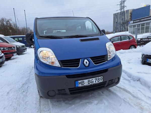 Blue Renault Trafic 2008 in Vilnius, with an engine capacity of 2.00 L and mileage of 169 thousand km for 5350 €, photo 3 on AUTOMOTO.COM.LV