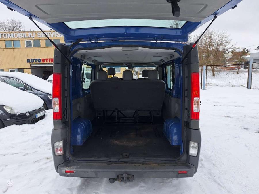 Zils Renault Trafic 2008 Viļņa, ar dzinēja tilpumu 2.00 L un nobraukumu 169 tūkst. km par 5350 €, foto 10 vietnē AUTOMOTO.COM.LV