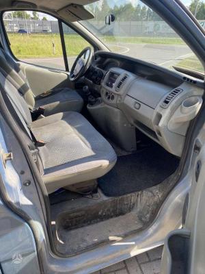 Zils Renault Trafic 2008 Kauņa, ar dzinēja tilpumu 2.00 L un nobraukumu 462 tūkst. km par 2900 €, foto 4 vietnē AUTOMOTO.COM.LV