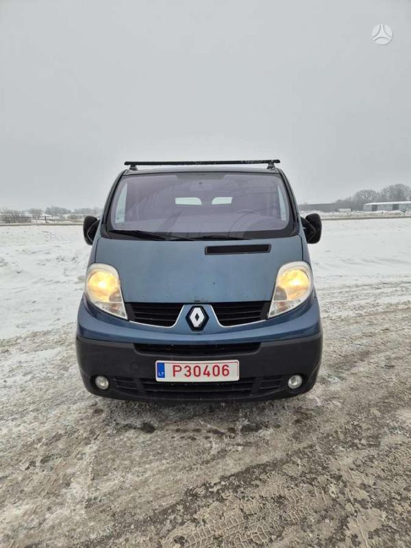 Zils Renault Trafic 2009 Kauņa, ar dzinēja tilpumu 2.50 L un nobraukumu 290 tūkst. km par 4900 €, foto 3 vietnē AUTOMOTO.COM.LV
