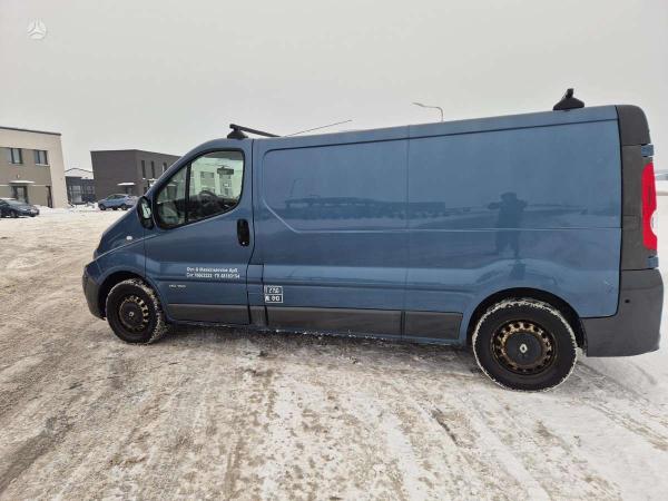 Zils Renault Trafic 2009 Kauņa, ar dzinēja tilpumu 2.50 L un nobraukumu 290 tūkst. km par 4900 €, foto 5 vietnē AUTOMOTO.COM.LV