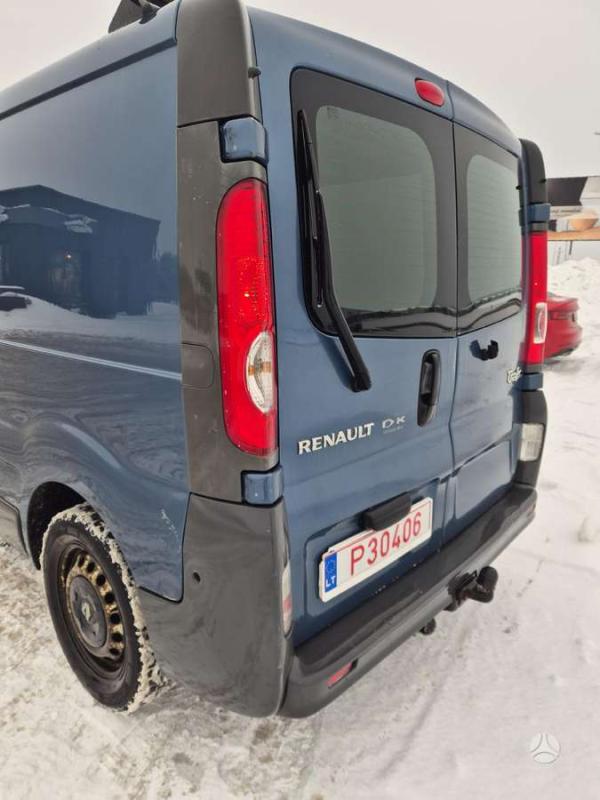 Zils Renault Trafic 2009 Kauņa, ar dzinēja tilpumu 2.50 L un nobraukumu 290 tūkst. km par 4900 €, foto 9 vietnē AUTOMOTO.COM.LV