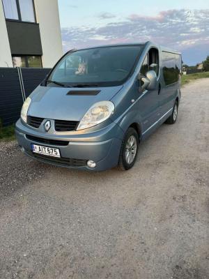 Blue Renault Trafic 2009 in Vilnius, with an engine capacity of 2.00 L and mileage of 320 thousand km for 6250 €, photo 3 on AUTOMOTO.COM.LV
