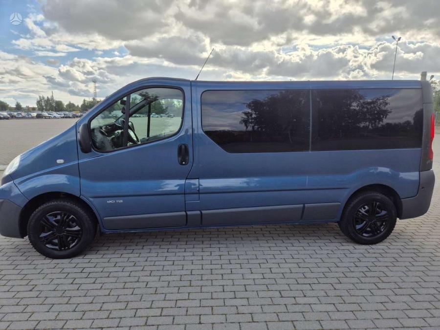 Zils Renault Trafic 2010 Marijampole, ar dzinēja tilpumu 2.00 L un nobraukumu 279 tūkst. km par 8600 €, foto 1 vietnē AUTOMOTO.COM.LV