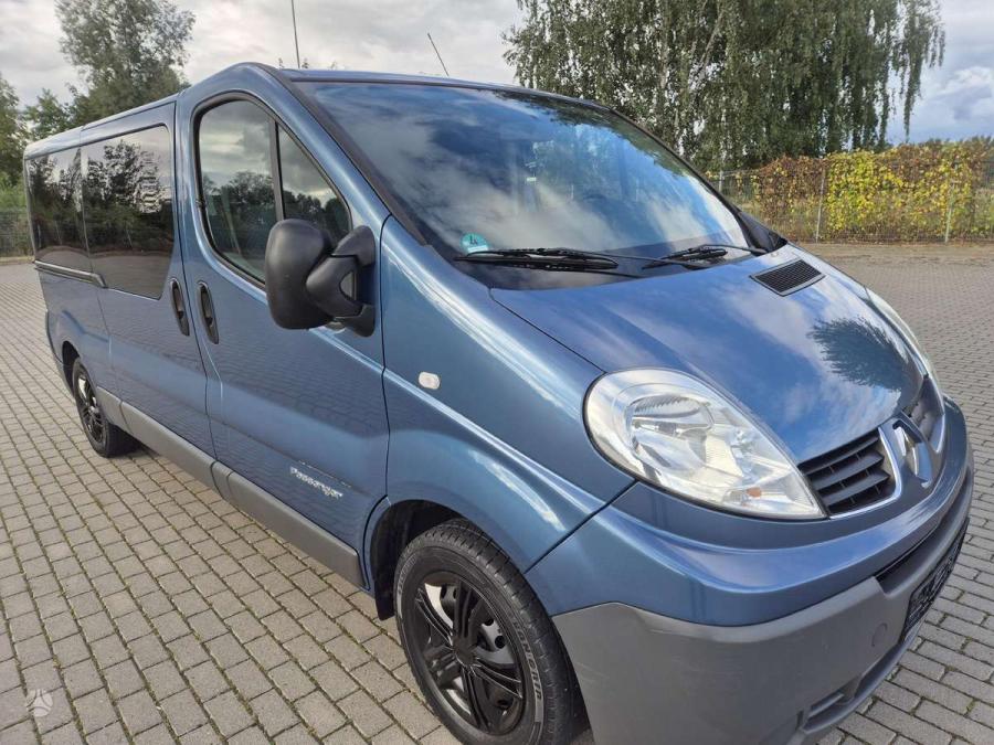 Zils Renault Trafic 2010 Marijampole, ar dzinēja tilpumu 2.00 L un nobraukumu 279 tūkst. km par 8600 €, foto 6 vietnē AUTOMOTO.COM.LV