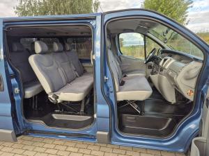 Zils Renault Trafic 2010 Marijampole, ar dzinēja tilpumu 2.00 L un nobraukumu 279 tūkst. km par 8600 €, foto 11 vietnē AUTOMOTO.COM.LV