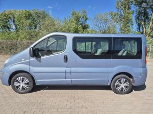 Blue Renault Trafic 2010 in Marijampole, with an engine capacity of 2.50 L and mileage of 240 thousand km for 7950 €, photo  on AUTOMOTO.COM.LV