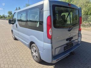 Blue Renault Trafic 2010 in Marijampole, with an engine capacity of 2.50 L and mileage of 240 thousand km for 7950 €, photo 5 on AUTOMOTO.COM.LV