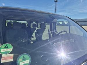 Blue Renault Trafic 2010 in Marijampole, with an engine capacity of 2.50 L and mileage of 240 thousand km for 7950 €, photo 9 on AUTOMOTO.COM.LV