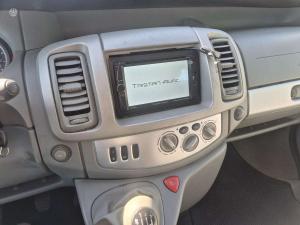 Blue Renault Trafic 2010 in Marijampole, with an engine capacity of 2.50 L and mileage of 240 thousand km for 7950 €, photo 26 on AUTOMOTO.COM.LV