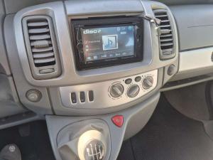 Blue Renault Trafic 2010 in Marijampole, with an engine capacity of 2.50 L and mileage of 240 thousand km for 7950 €, photo 27 on AUTOMOTO.COM.LV