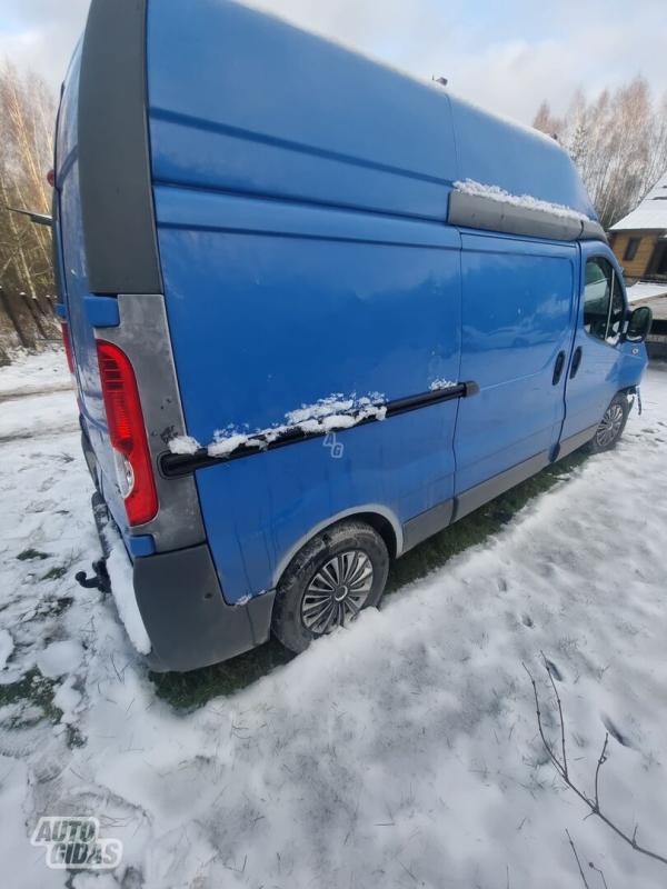 Zils Renault Trafic 2012 Alīta, ar dzinēja tilpumu 2.00 L un nobraukumu 274 tūkst. km par 1750 €, foto 4 vietnē AUTOMOTO.COM.LV