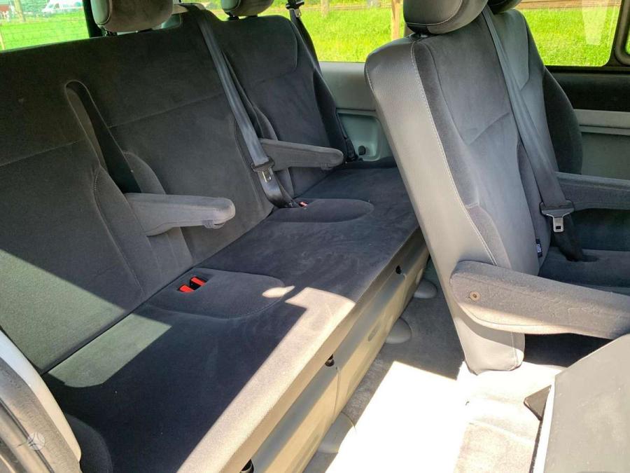 Blue Renault Trafic 2013 in Riga, with an engine capacity of 0.00 L and mileage of 272 thousand km for 7750 €, photo 10 on AUTOMOTO.COM.LV