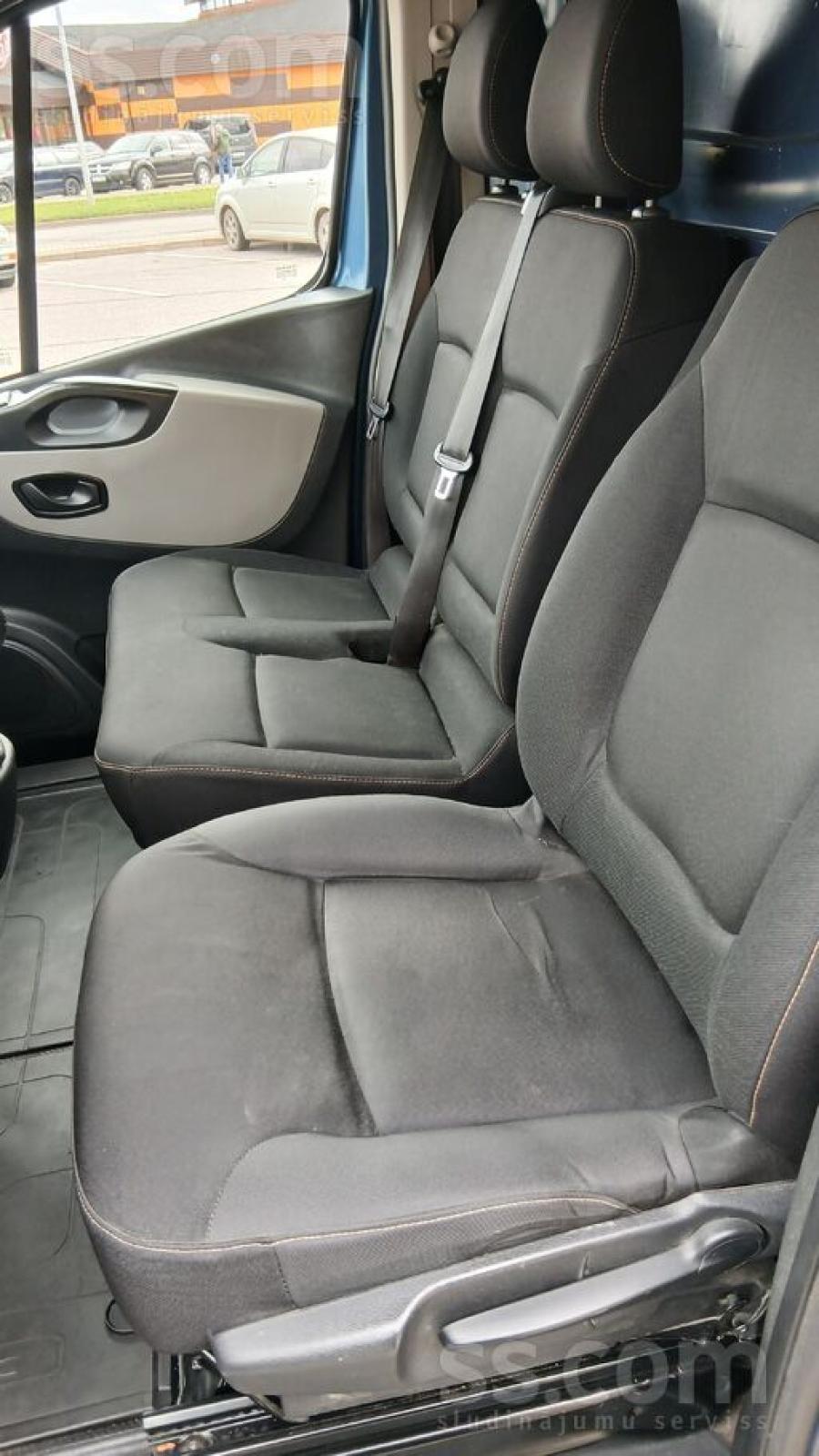 Blue Renault Trafic 2016 in Bauska, with an engine capacity of 1.60 L and mileage of 0 thousand km for 6990 €, photo 7 on AUTOMOTO.COM.LV