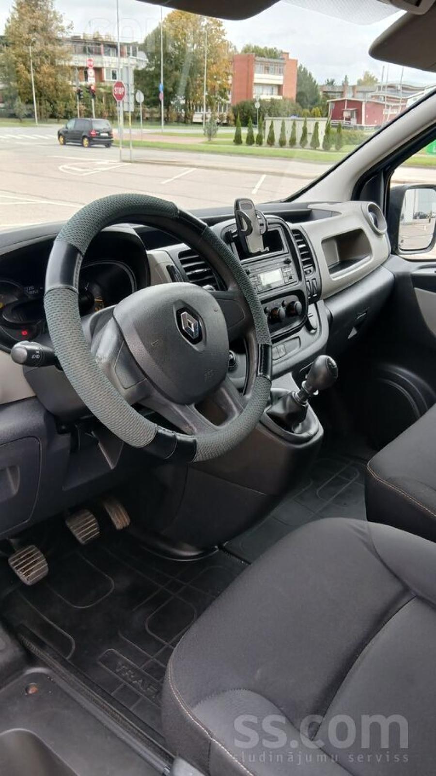Blue Renault Trafic 2016 in Bauska, with an engine capacity of 1.60 L and mileage of 0 thousand km for 6990 €, photo 8 on AUTOMOTO.COM.LV