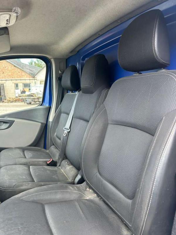 Zils Renault Trafic 2018 Kauņa, ar dzinēja tilpumu 1.60 L un nobraukumu 320 tūkst. km par 3400 €, foto 9 vietnē AUTOMOTO.COM.LV