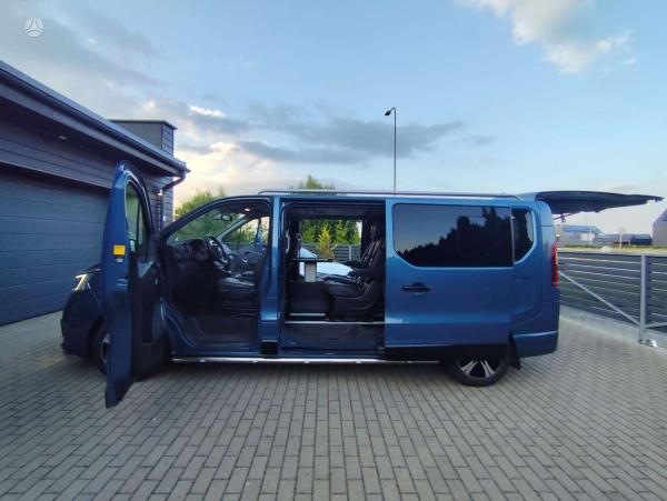 Zils Renault Trafic 2019 Viļņa, ar dzinēja tilpumu 2.00 L un nobraukumu 167 tūkst. km par 32500 €, foto 1 vietnē AUTOMOTO.COM.LV