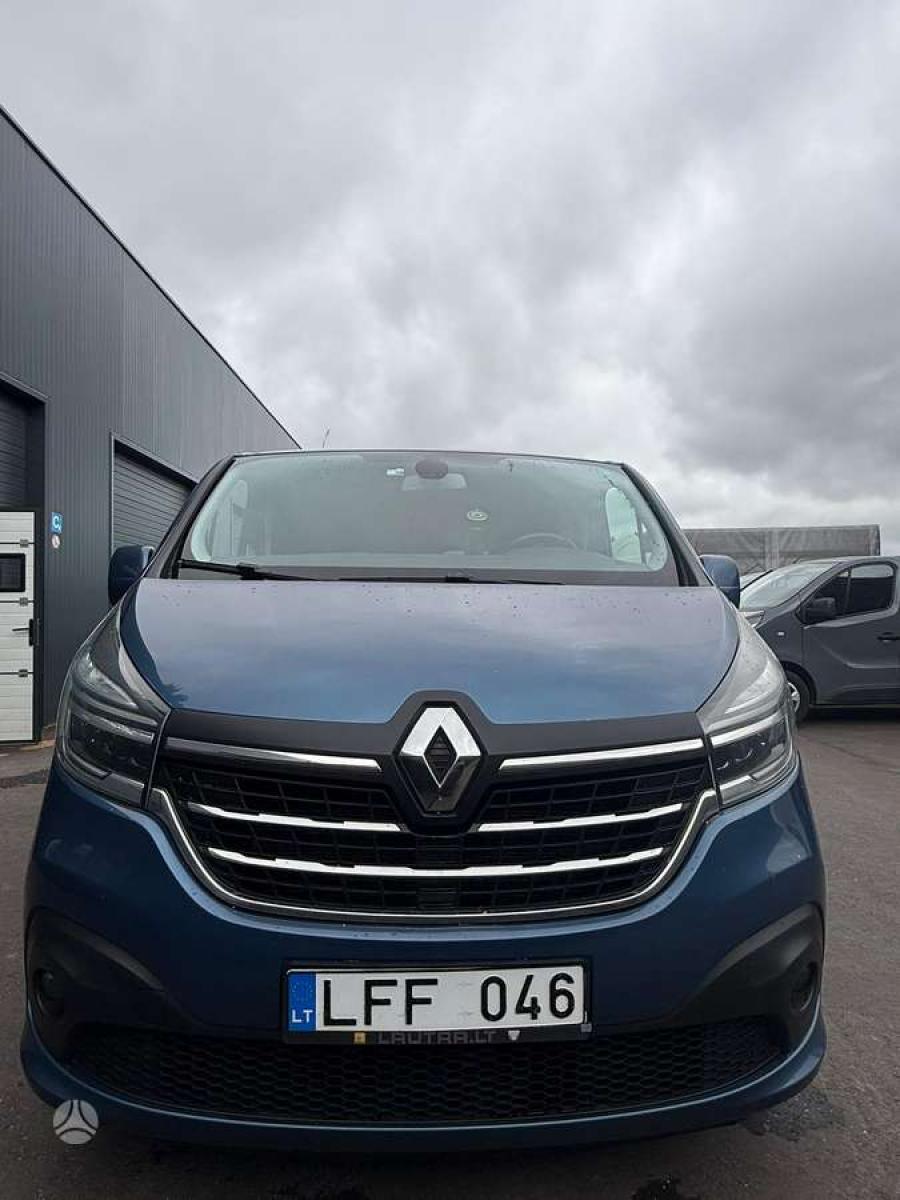 Zils Renault Trafic 2019 Viļņa, ar dzinēja tilpumu 2.00 L un nobraukumu 374 tūkst. km par 13000 €, foto 1 vietnē AUTOMOTO.COM.LV