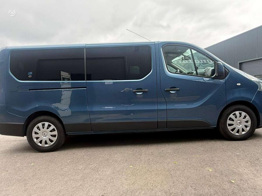 Zils Renault Trafic 2019 Viļņa, ar dzinēja tilpumu 2.00 L un nobraukumu 374 tūkst. km par 13000 €, foto 6 vietnē AUTOMOTO.COM.LV