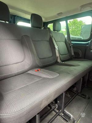Zils Renault Trafic 2019 Viļņa, ar dzinēja tilpumu 2.00 L un nobraukumu 374 tūkst. km par 13000 €, foto 7 vietnē AUTOMOTO.COM.LV