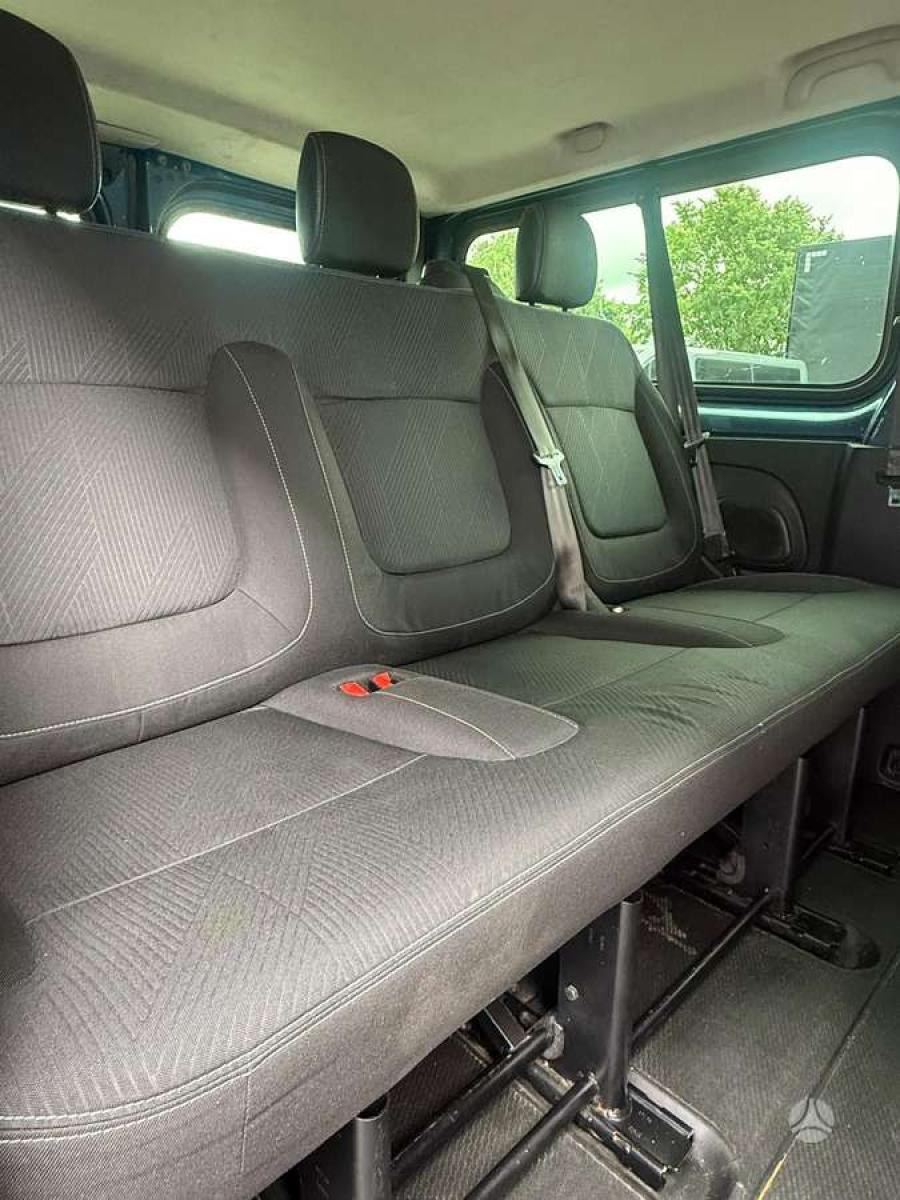 Zils Renault Trafic 2019 Viļņa, ar dzinēja tilpumu 2.00 L un nobraukumu 374 tūkst. km par 13000 €, foto 7 vietnē AUTOMOTO.COM.LV