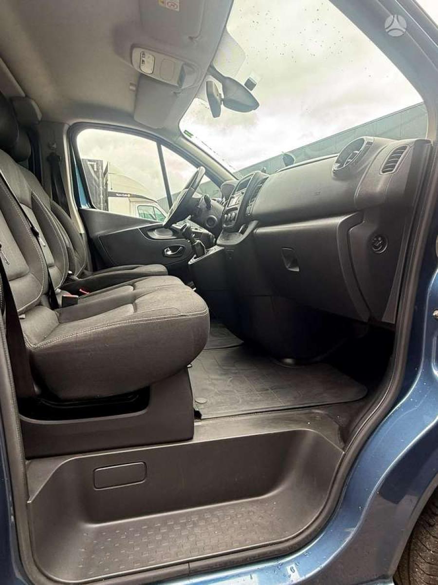 Zils Renault Trafic 2019 Viļņa, ar dzinēja tilpumu 2.00 L un nobraukumu 374 tūkst. km par 13000 €, foto 8 vietnē AUTOMOTO.COM.LV