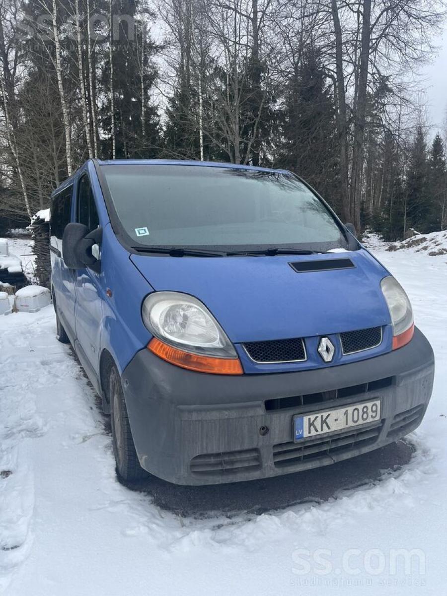 Blue Renault Trafic 2003 in Valmiera, with an engine capacity of 1.90 L and mileage of 400 thousand km for 2100 €, photo 1 on AUTOMOTO.COM.LV