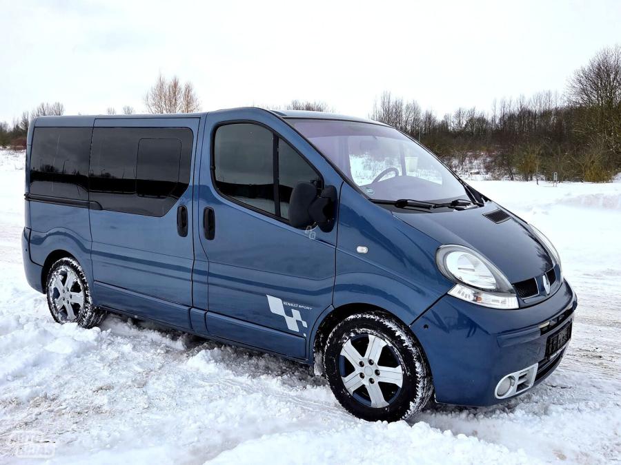 Zils Renault Trafic 2004 Viļņa, ar dzinēja tilpumu 2.50 L un nobraukumu 198 tūkst. km par 6300 €, foto 10 vietnē AUTOMOTO.COM.LV