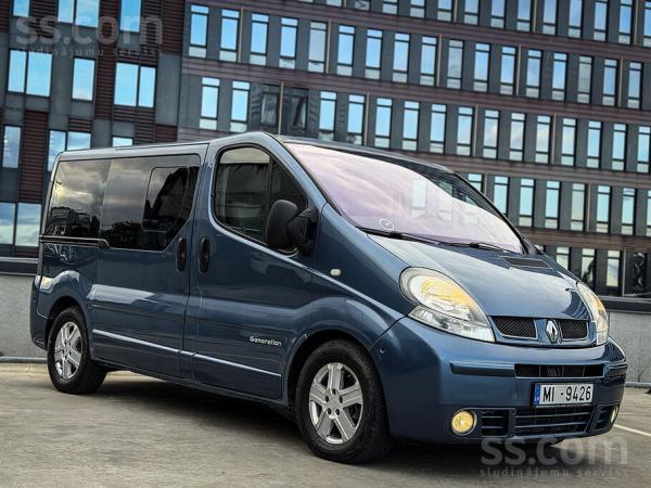 Blue Renault Trafic 2004 in Riga, with an engine capacity of 2.50 L and mileage of 397 thousand km for 5750 €, photo 6 on AUTOMOTO.COM.LV