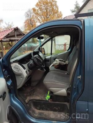Zils Renault Trafic 2005 Saldus, ar dzinēja tilpumu 1.90 L un nobraukumu 475 tūkst. km par 3500 €, foto 4 vietnē AUTOMOTO.COM.LV