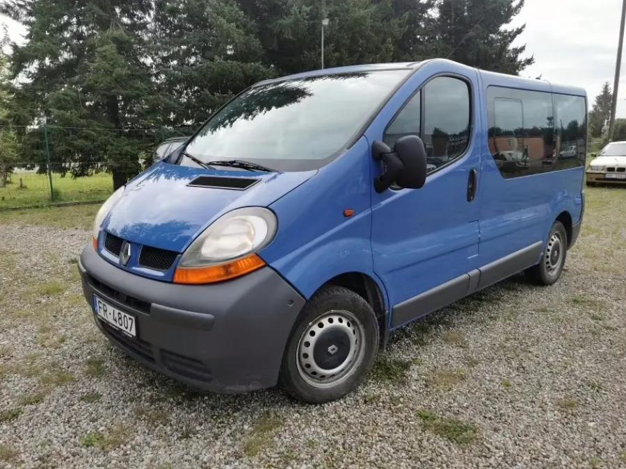 Zils Renault Trafic 2005 Kuldīga, ar dzinēja tilpumu 1.90 L un nobraukumu 422 tūkst. km par 3700 €, foto 1 vietnē AUTOMOTO.COM.LV