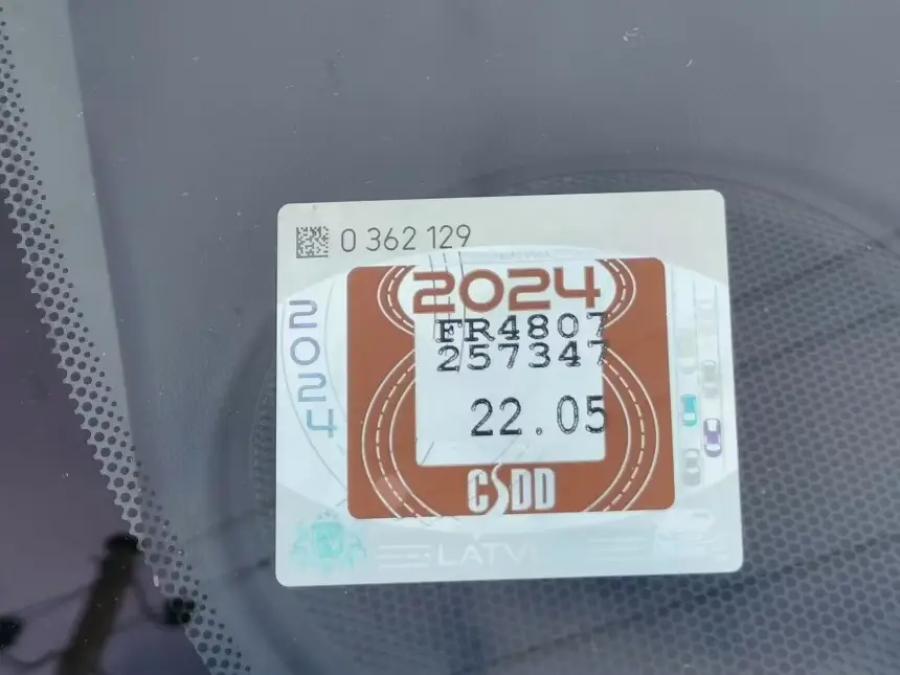 Zils Renault Trafic 2005 Kuldīga, ar dzinēja tilpumu 1.90 L un nobraukumu 422 tūkst. km par 3700 €, foto 12 vietnē AUTOMOTO.COM.LV