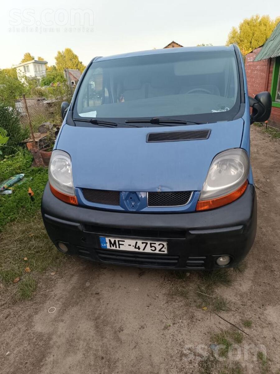 Blue Renault Trafic 2005 in Ventspils, with an engine capacity of 1.90 L and mileage of 338 thousand km for 2200 €, photo 4 on AUTOMOTO.COM.LV