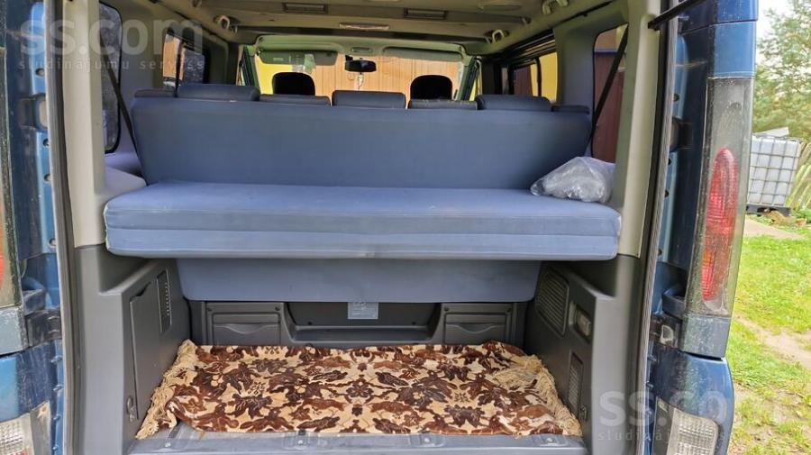 Zils Renault Trafic 2005 Rēzekne, ar dzinēja tilpumu 1.90 L un nobraukumu 309 tūkst. km par 5500 €, foto 17 vietnē AUTOMOTO.COM.LV
