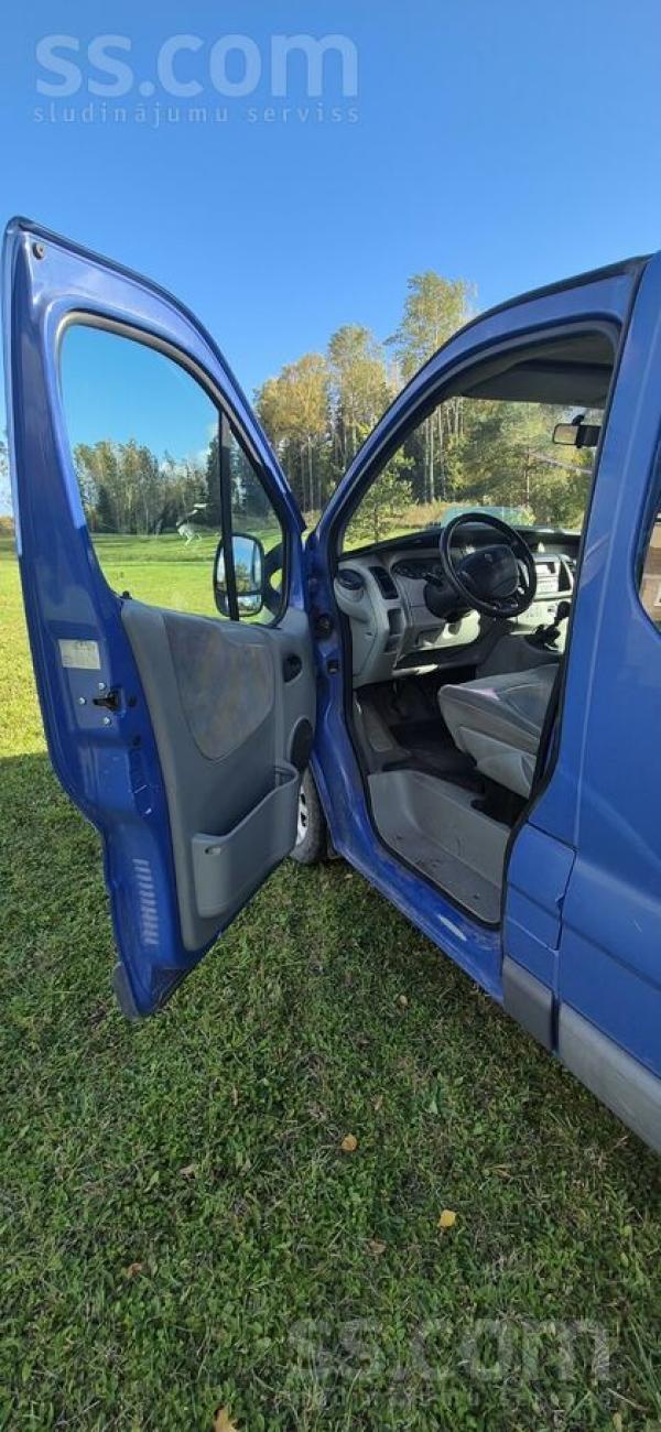 Рено Трафик 2005 в Цесис на AUTOMOTO.COM.LV Синий Рено Трафик 2005 в Цесис, объемом двигателя 1.90 л и пробегом 285 тыс. км за 6250 €, фото 10 на AUTOMOTO.COM.LV