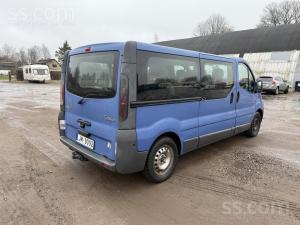 Zils Renault Trafic 2006 Jelgava, ar dzinēja tilpumu 2.50 L un nobraukumu 349 tūkst. km par 5900 €, foto 3 vietnē AUTOMOTO.COM.LV