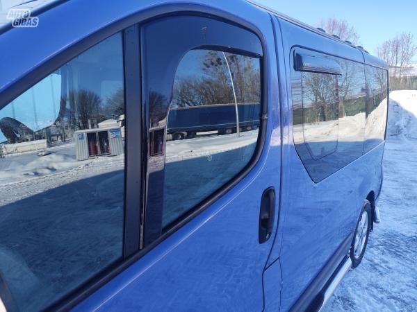 Blue Renault Trafic 2006 in Kaunas, with an engine capacity of 1.90 L and mileage of 255 thousand km for 6000 €, photo 7 on AUTOMOTO.COM.LV