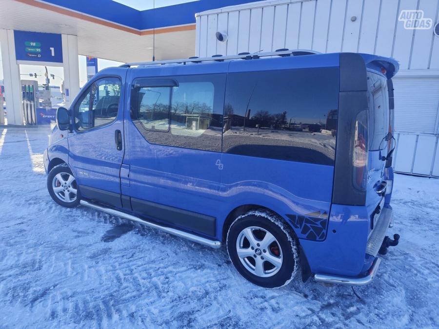 Blue Renault Trafic 2006 in Kaunas, with an engine capacity of 1.90 L and mileage of 255 thousand km for 6000 €, photo 8 on AUTOMOTO.COM.LV